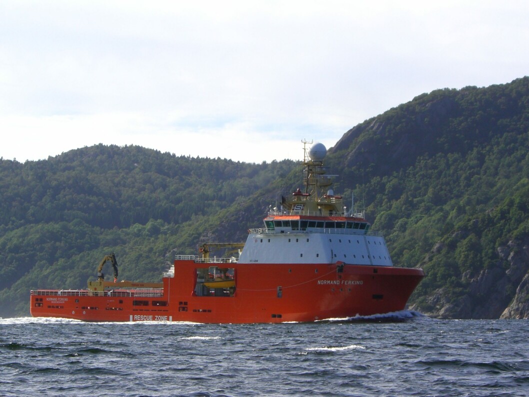 Kontrakt-trio til Solstad Farstad